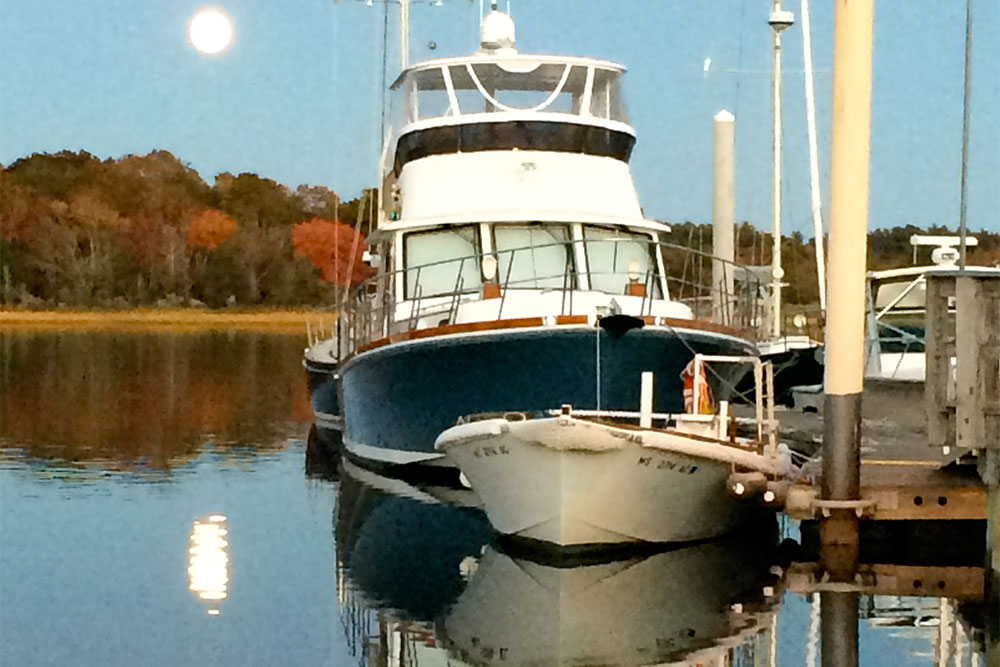 Marina-Slips-Burr-Brothers - Burr Brothers Boats, Inc.